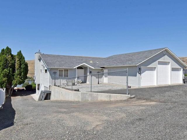 311 Kings Ln, Asotin, WA 99402