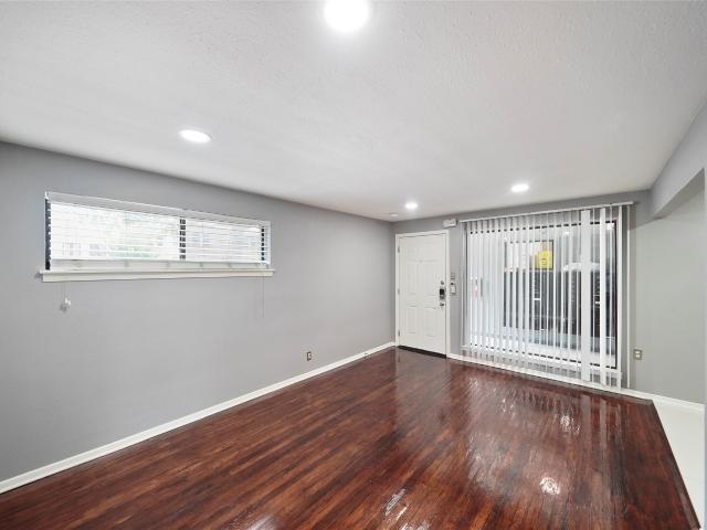 311 Hawthorne Street 1