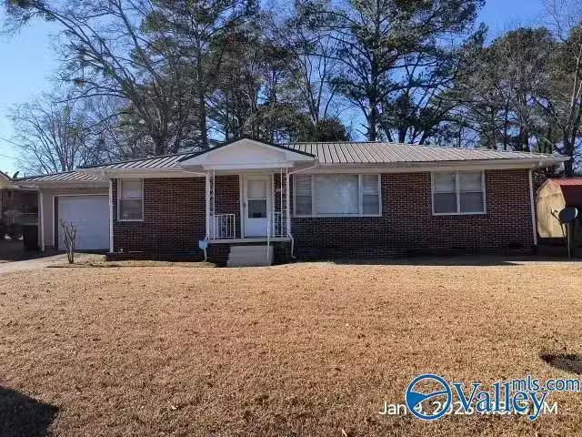 311 HARDIN CIR, GADSDEN, AL 35903 Single Family Residence For.