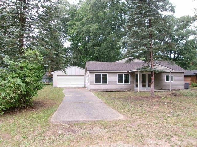 311 Hunter Dr, Lake, MI 48632