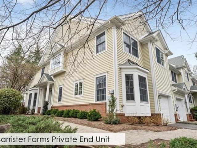 311 Huntington Ct, Wyckoff, NJ 07481