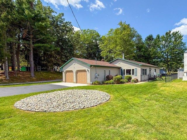 311 Iroquois Ave, Prudenville, MI 48651