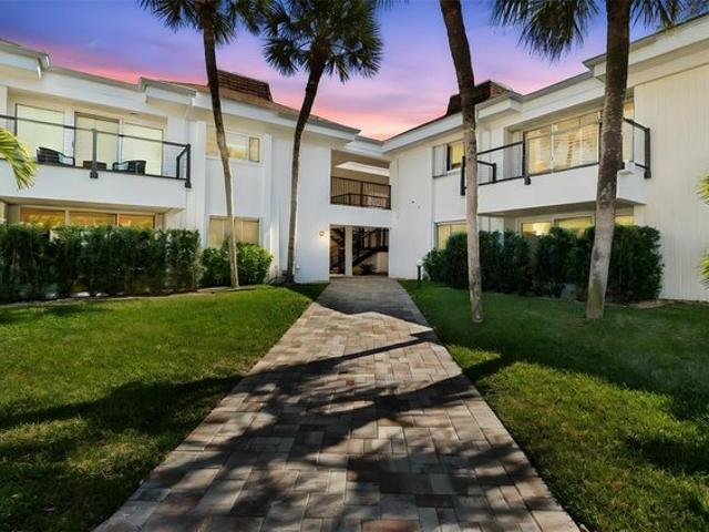311 Island Way Apt 203, Clearwater Beach, FL 33767