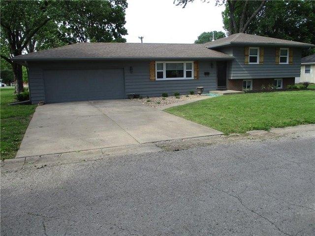 311 Jackson Ave, Garnett, KS 66032