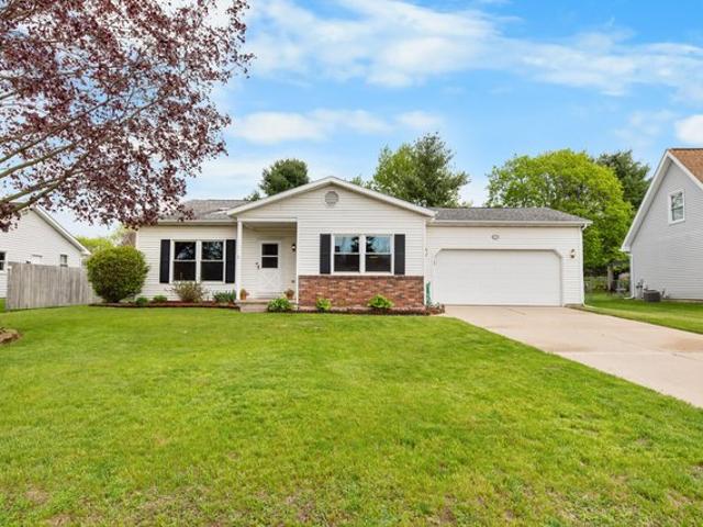 311 Oak Tree Dr, Clinton, MI 49236