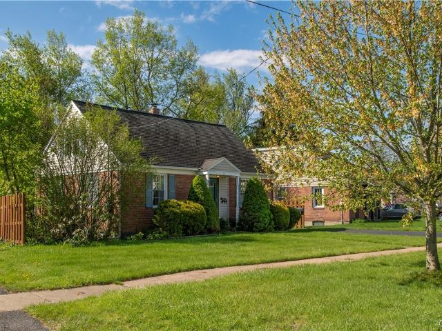311 Oakwood Street