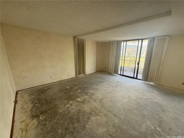 311 ʻŌhua Ave, Unit 2, Honolulu, HI 96815 | MLS #202516