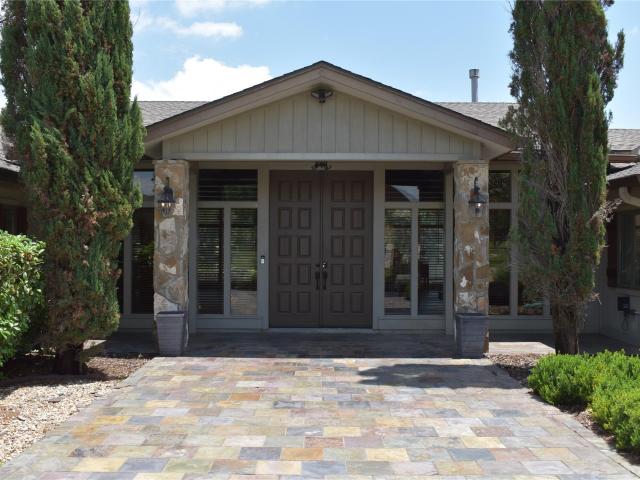 311 Oleander Dr