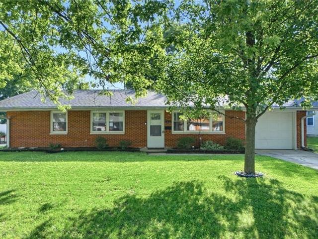 311 Lang Ct, Englewood, OH 45322