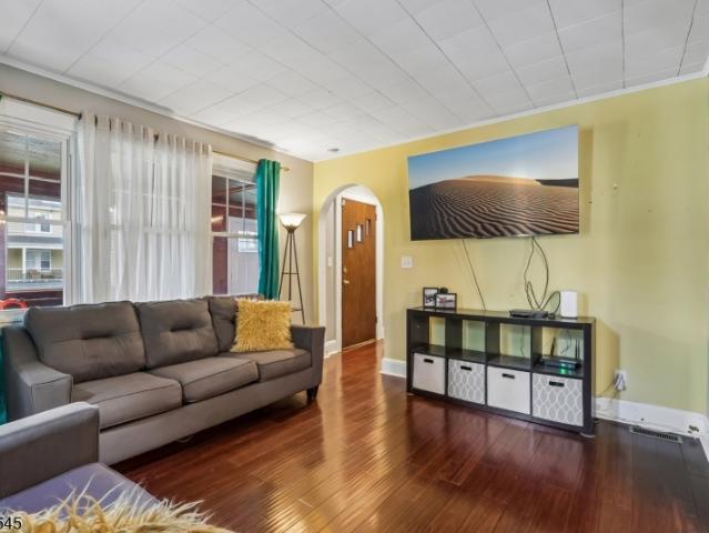 311 Monroe Ave