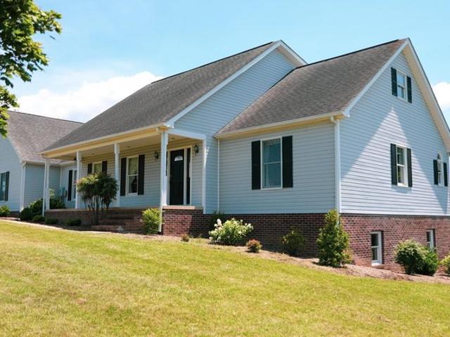311 Madrid Rd, Waynesboro, VA 22980