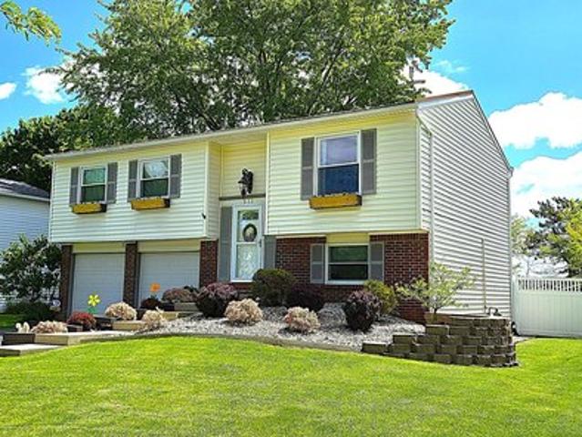 311 Mallard Rd, Perrysburg, OH 43551