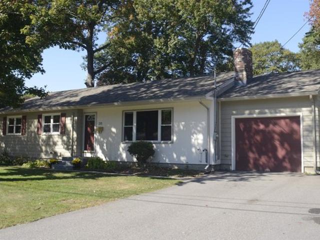 311 McKinley Rd, Portsmouth, NH 03801