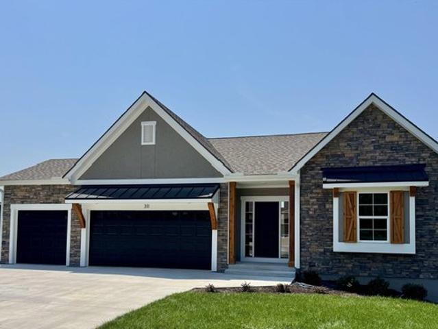 311 N Dole Dr, Lawrence, KS 66049