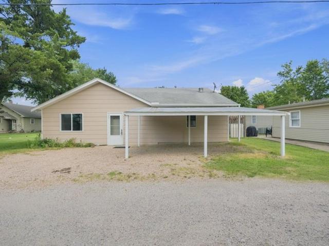 311 N Garfield St, Cheney, KS 67025