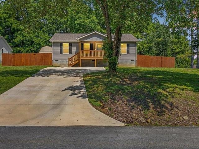 311 N Iowa Ave, Etowah, TN 37331