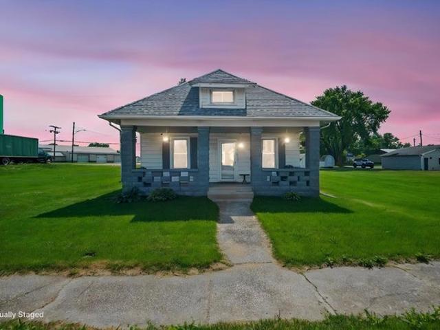 311 N Kenton St, Reynolds, IN 47980