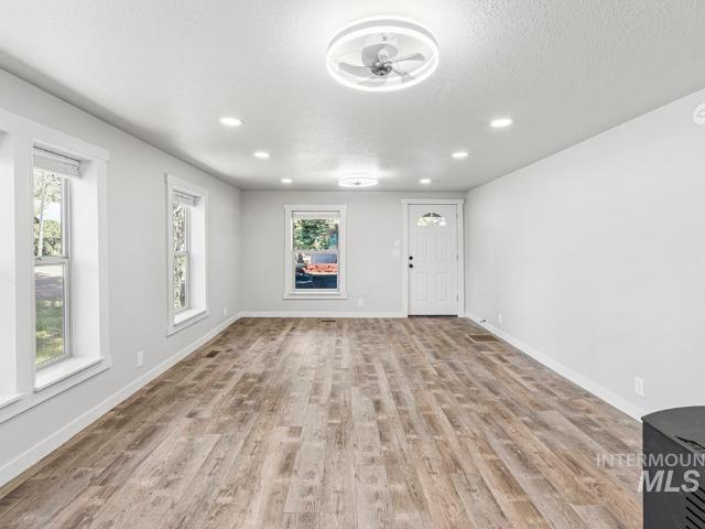 311 N School St, Cascade, ID 83611 | MLS #98993