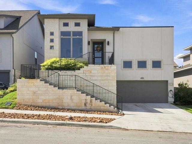 311 Navarro, Boerne, TX 78006