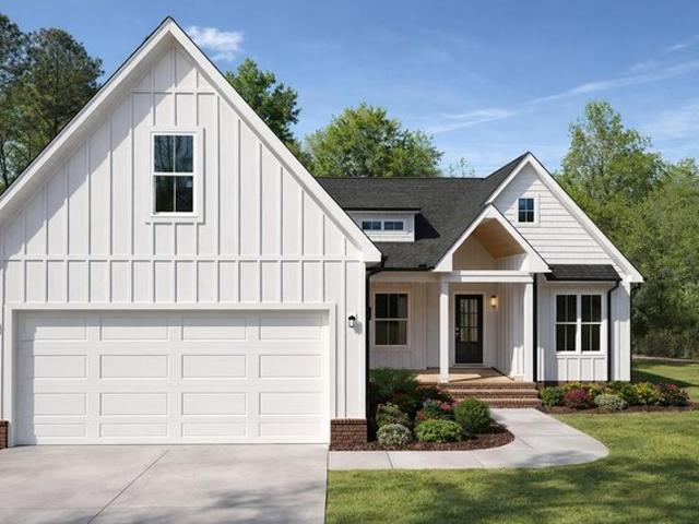 311 Newcastle Rd, Greenwood, SC 29649
