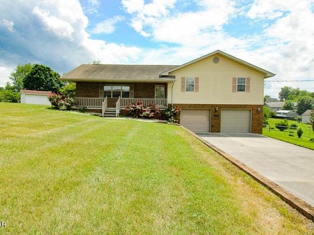311 Newman Dr, Kodak, TN 37764