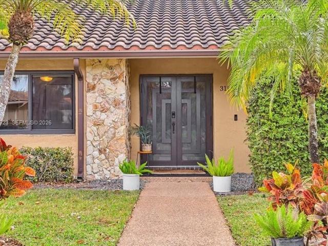 311 NW 101st Ter, Coral Springs, FL 33071