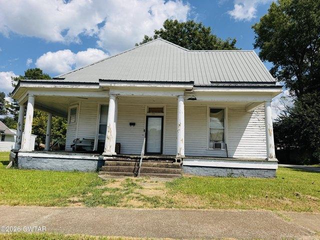 311 S Church St, Trenton, TN 38382