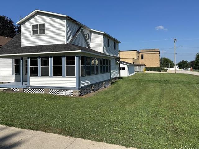 311 S Clay St, Morocco, IN 47963