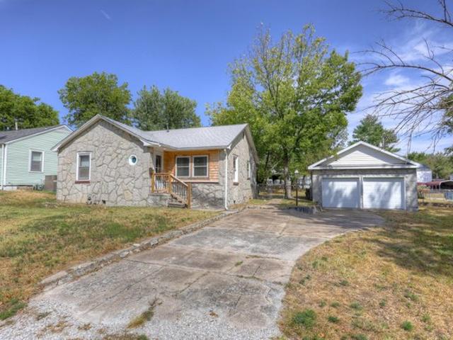 311 S Park Ave, Joplin, MO 64801