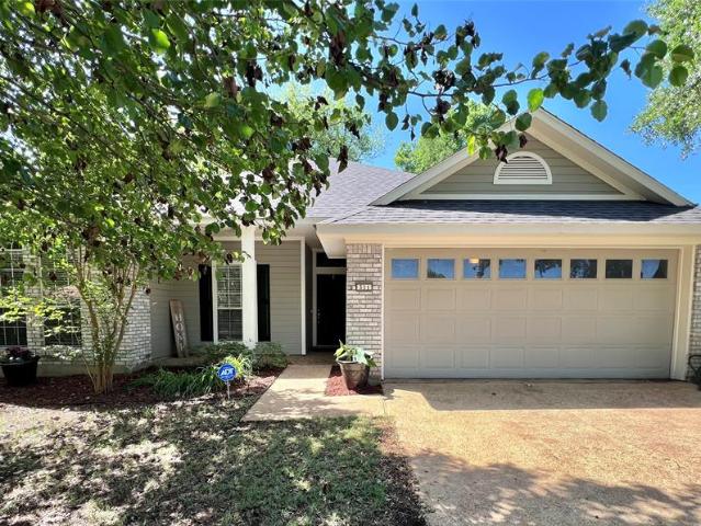311 S Parkridge Drive