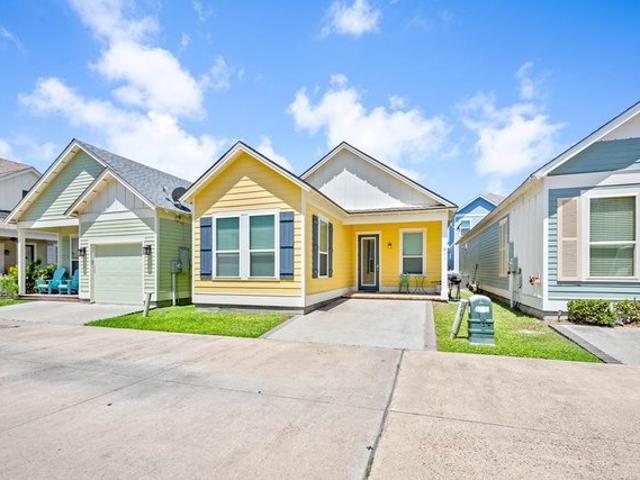 311 Sailhouse Way, Rockport, TX 78382
