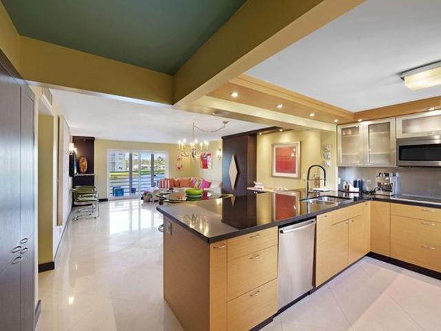 311 SE 3rd St Apt 207, Dania Beach, FL 33004