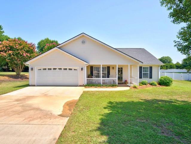 311 Shadowfield Acres Dr, Duncan, SC 29334