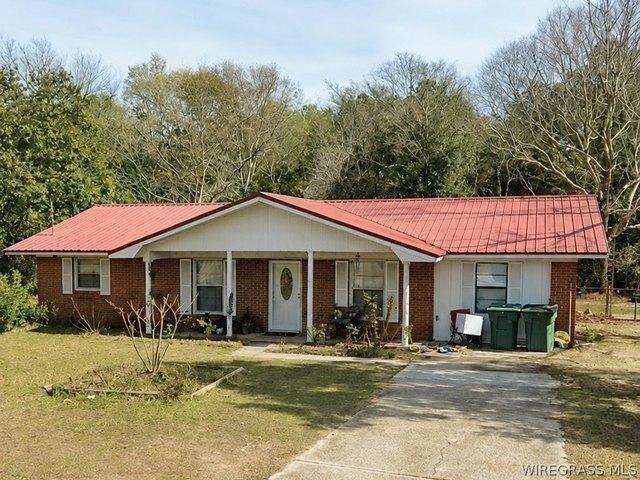 311 Sharon Ln, Ozark, AL 36360