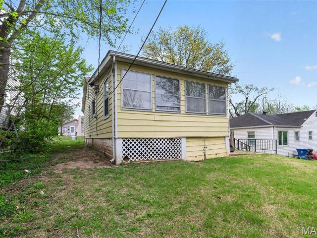 311 Superior Dr, St. Louis, MO 63135 | MLS #26022