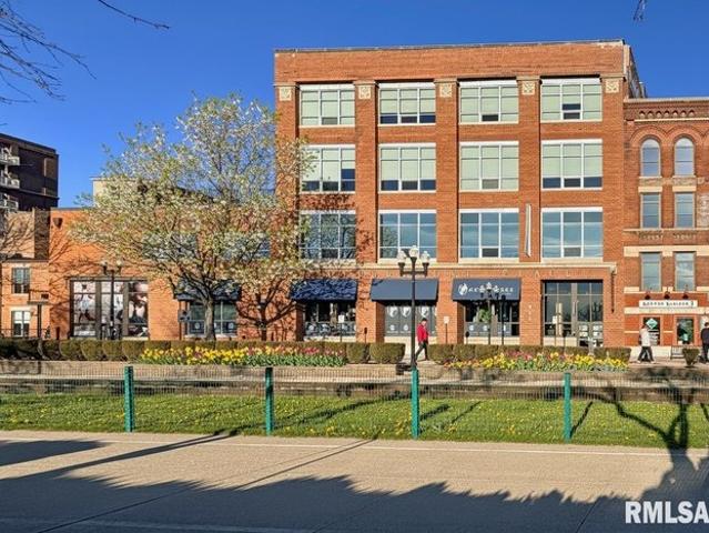 311 SW Water St Units 3 & 4, Peoria, IL 61602