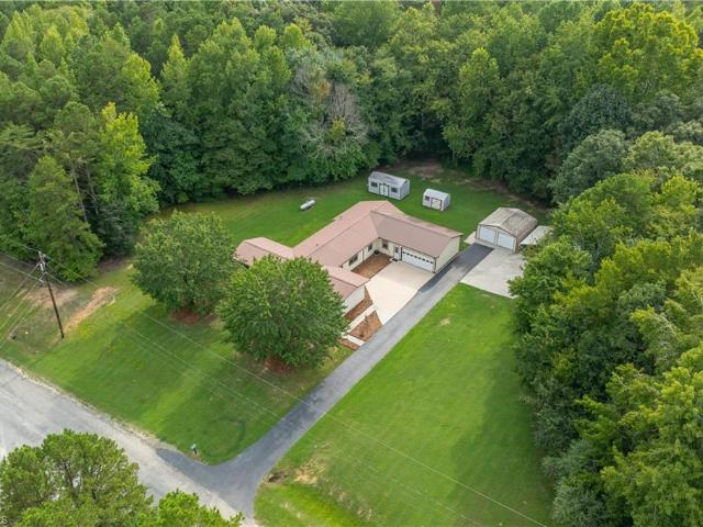 311 Pebble Dr, Thomasville, NC 27360 | MLS #1193 | Compass