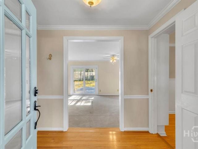 311 Pickwick Road