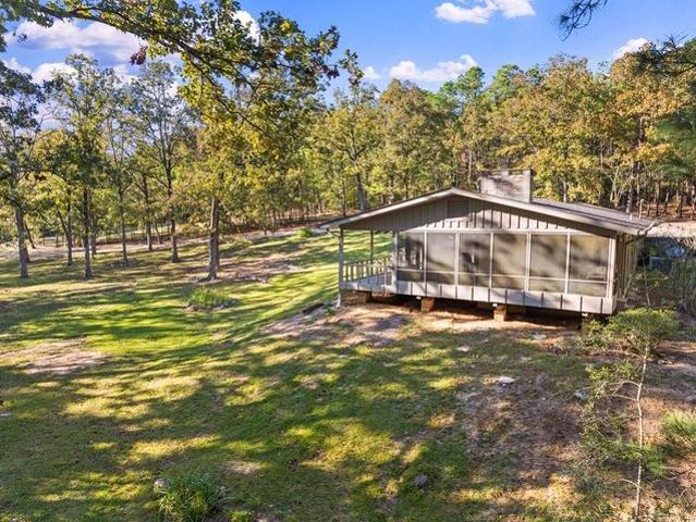 311 Rayburn Blvd, Brookeland, TX 75931