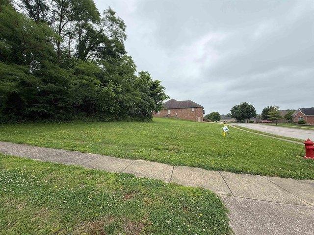 311 Remington Ct, Boonville, IN 47601