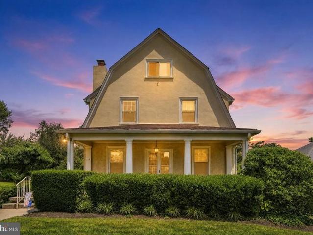 311 Riverview Ave, Drexel Hill, PA 19026