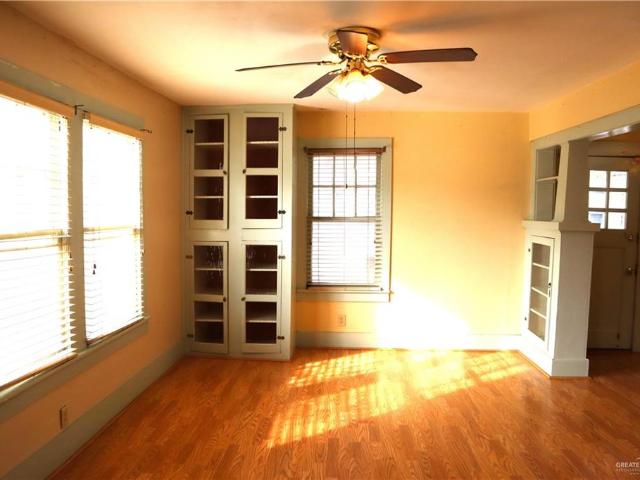 311 W 8th Street