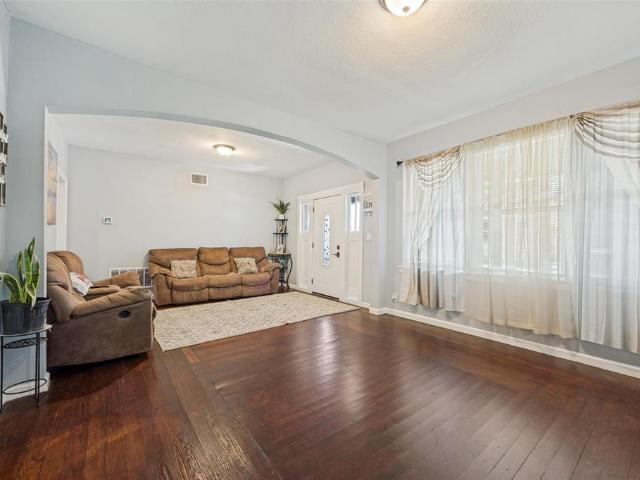 311 W Acheson Street