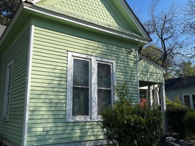 311 W Green Street