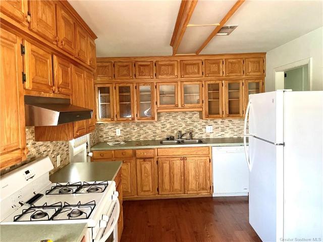 311 W Lee St, Sulphur, LA 70663 | Compass
