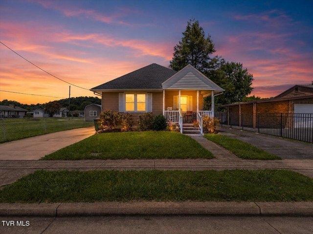 311 W Mill St, Elizabethton, TN 37643