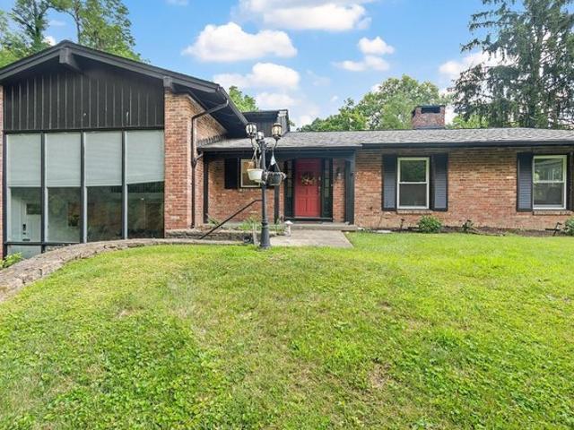 311 Whitthorne Dr, Wyoming, OH 45215