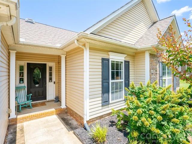 311 Winthrow Creek Rd, Mooresville, NC 28115