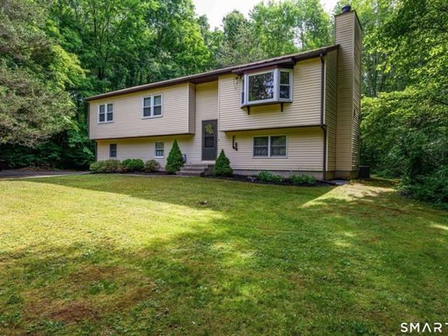 311 Twin Lakes Rd, North Branford, CT 06471
