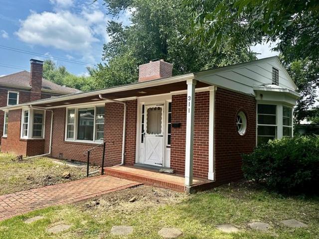 311 Vine St, Boonville, MO 65233